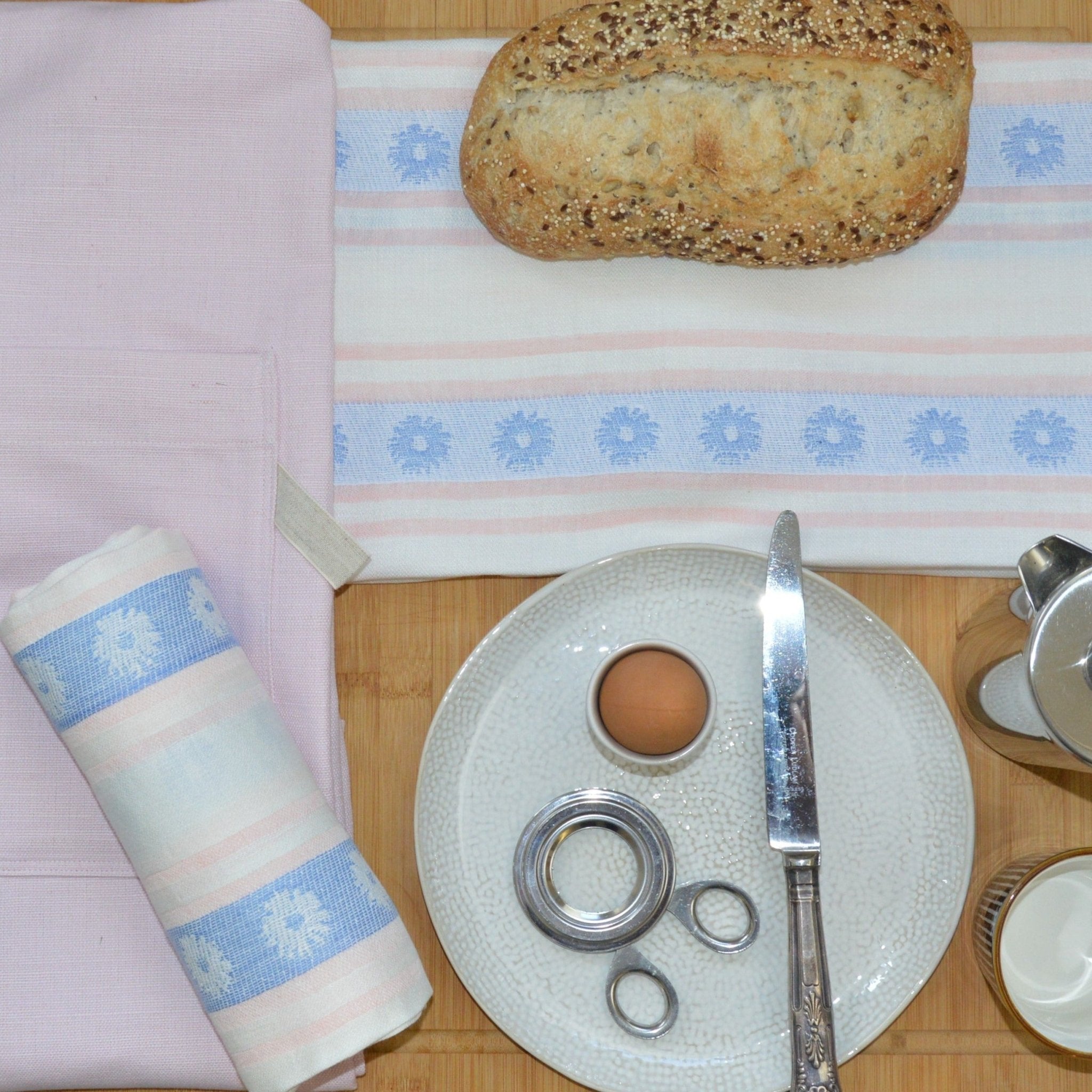 Large Daisy Tea Towels | Ferguson's Irish Linen